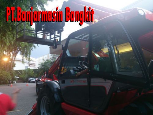 Unit Crane Manitou Banjarmasin Bangkit | PT. Banjarmasin Bangkit